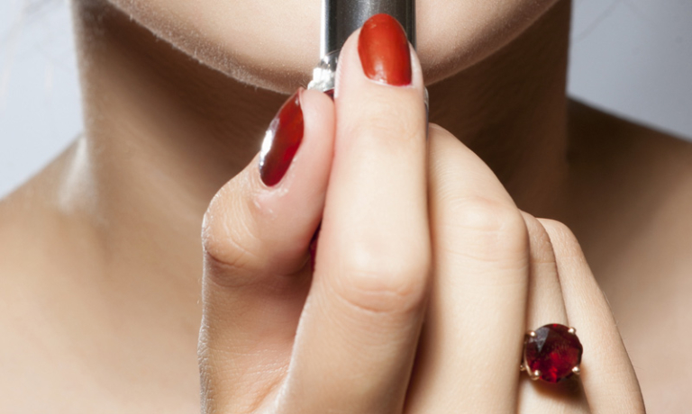 DANGER – Damage Caused by Acrylic Nails and Gel Polish! - Emmi Skin